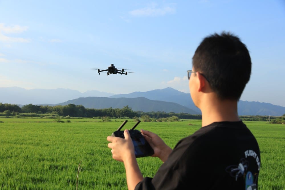 DJI Mavic 3 Multispectral - DRONEHRP - DJI Agricultural Drone Solutions ...